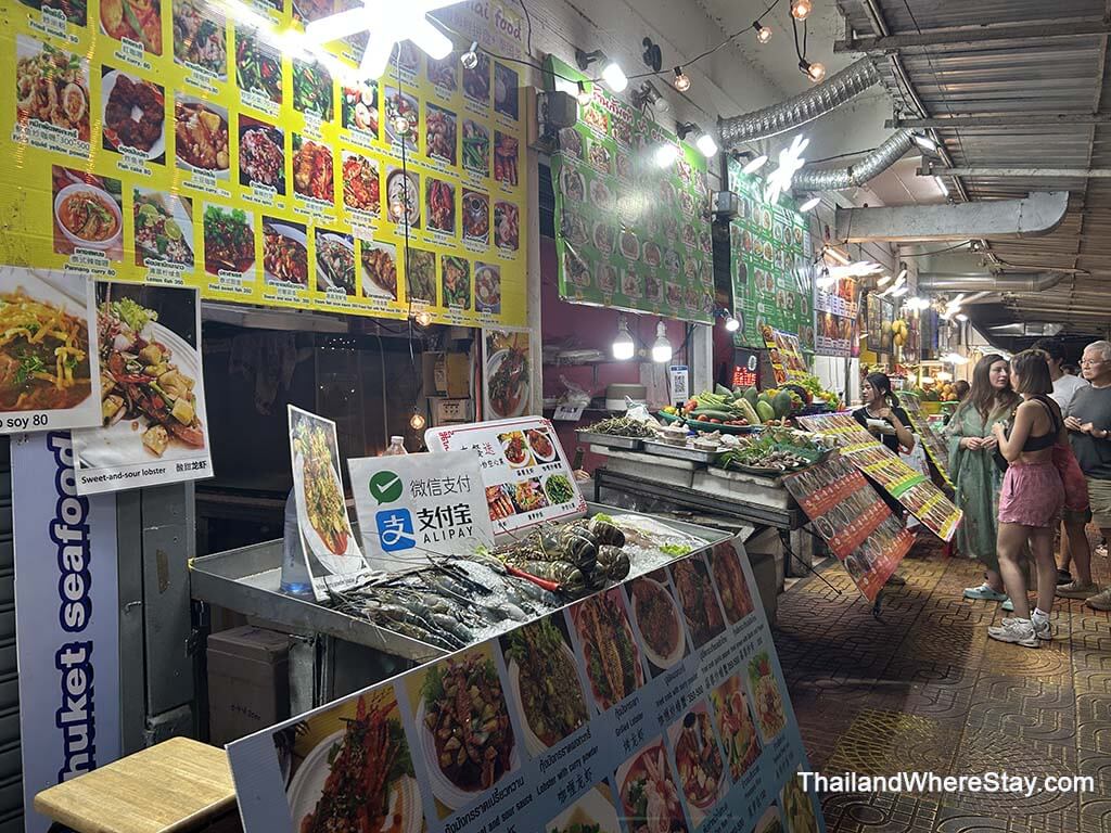 Chiang Rai Night Bazaar, Best Night Market in Chiang Rai ...