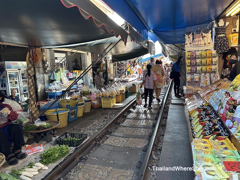 Visit Mae Klong Railway Market from Bangkok - ThailandWhereStay